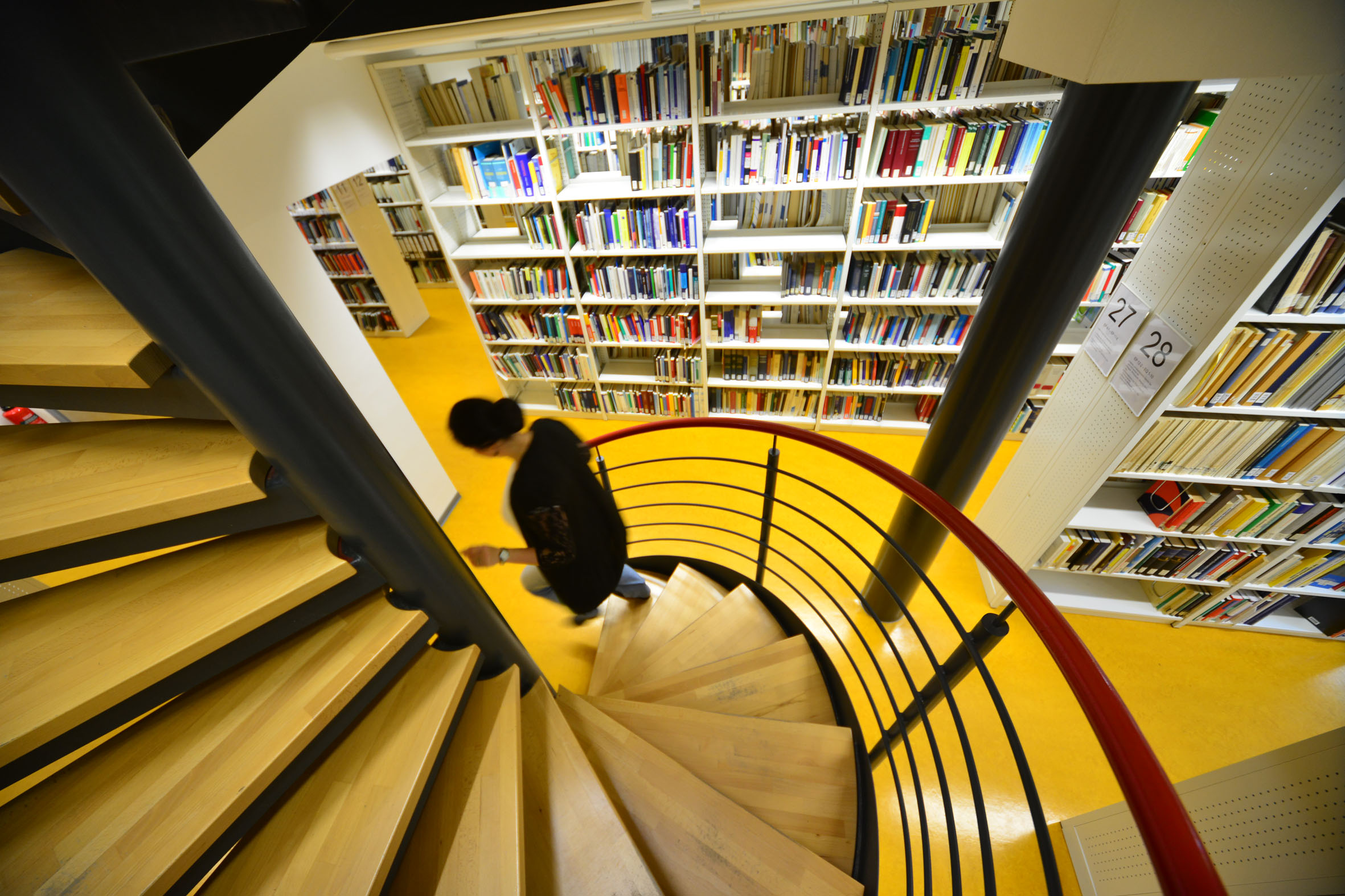 Bibliothek des Europa-Instituts & Europäisches Dokumentationszentrum ...